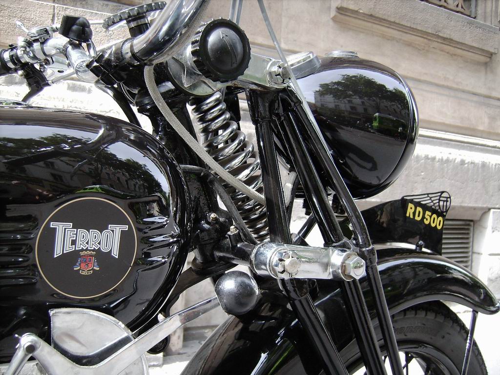 Moto depot : Motos d’occasion collection motodepot, RD 500 TERROT NOIR